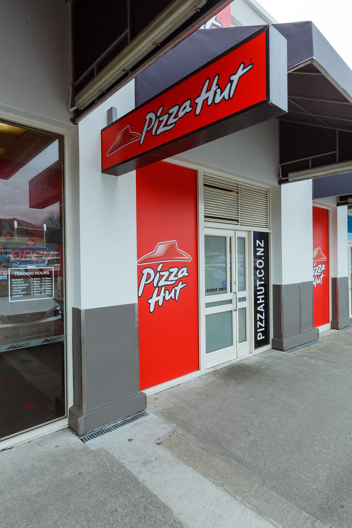Pizza Hut at Richmond… | Richmond Shopping Mall Nelson - Pak n Save ...